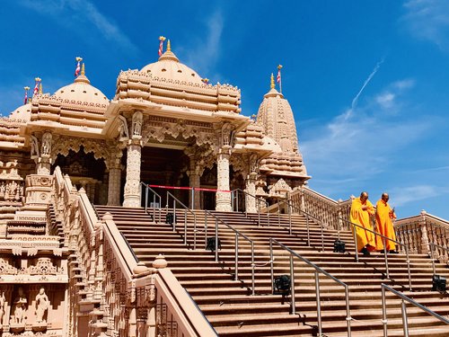 BAPS Shri Swaminarayan Mandir — California By Choice
