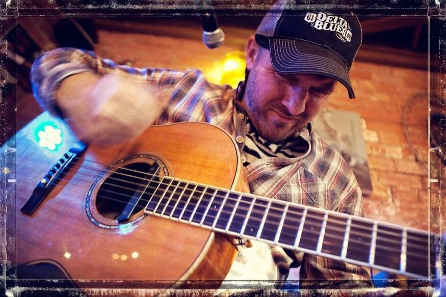 Jamie Knight Live — THE BLACK PUG