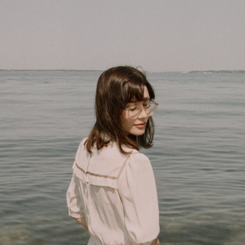 About — isabelle abbott