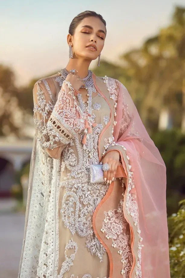 Pakistani Salwar Kameez | Designer Salwar Kameez | Punjabi Suits | Designer Punjabi Suit ...