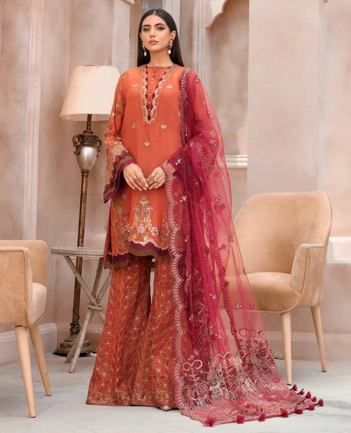 Shalwar Kameez Pakistani 2022 For Girls Pictures