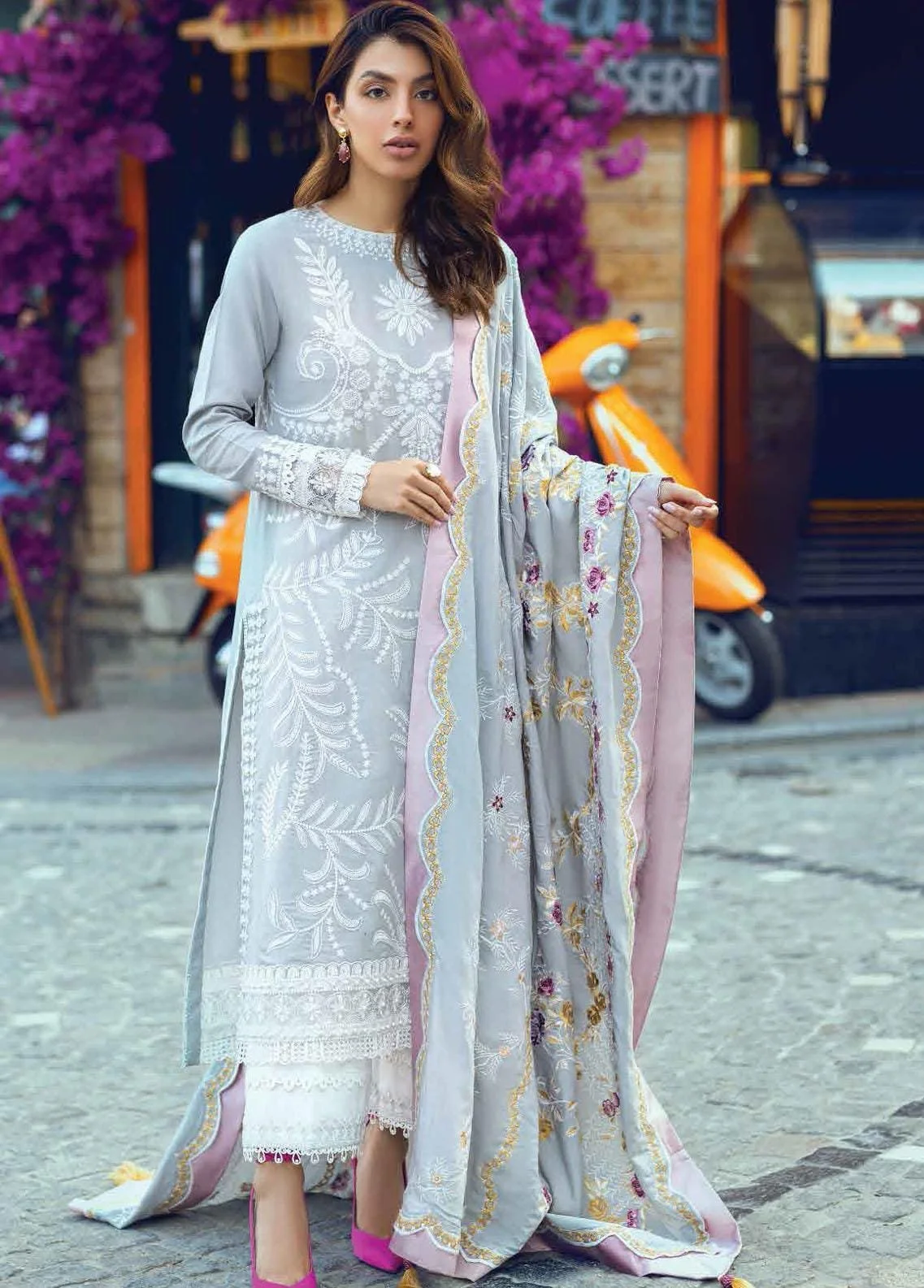 Pakistani Salwar Suit Designs 2022