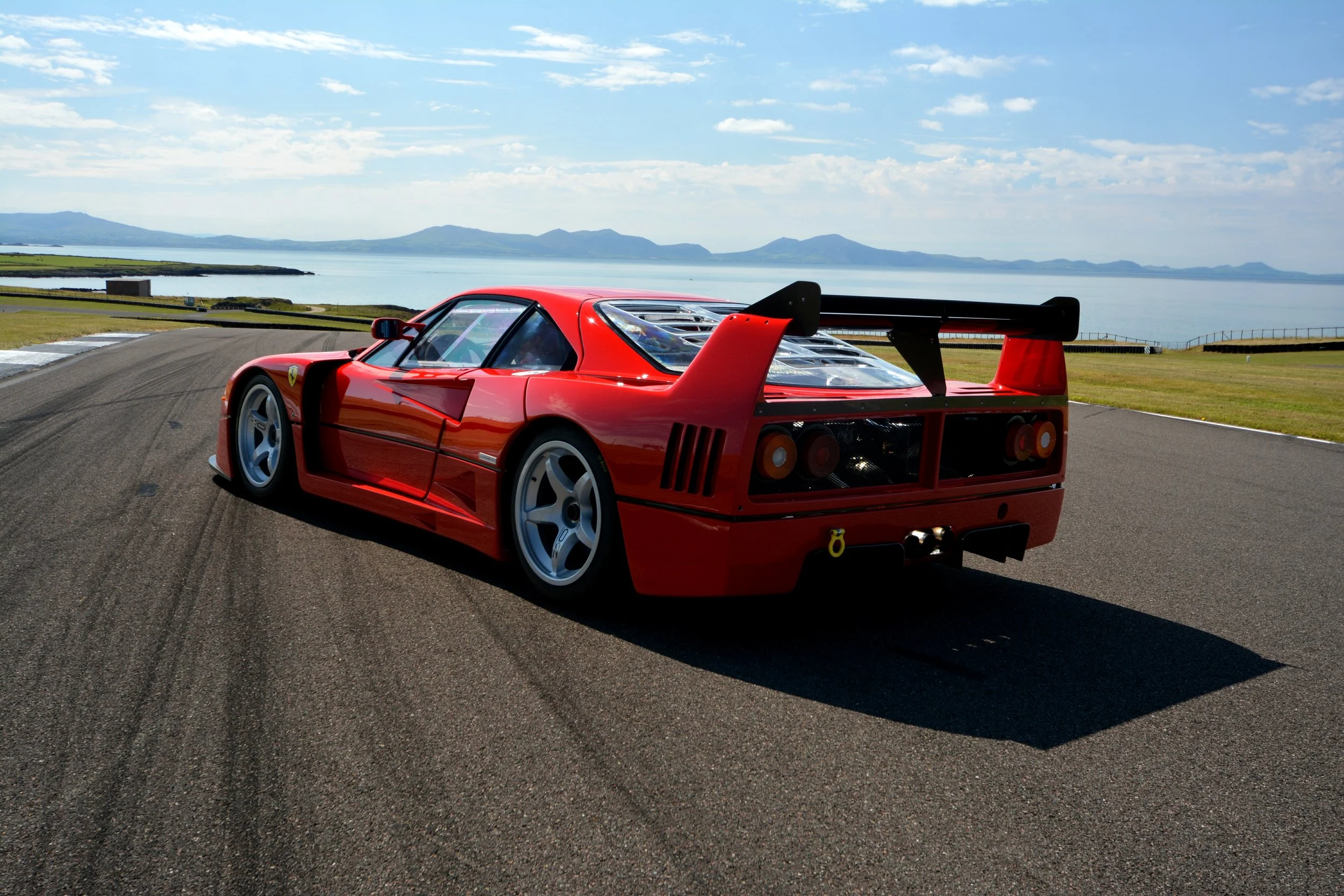 Ferrari F40LM / GTE with 720bhp Upgrade — Moto Technique Limited
