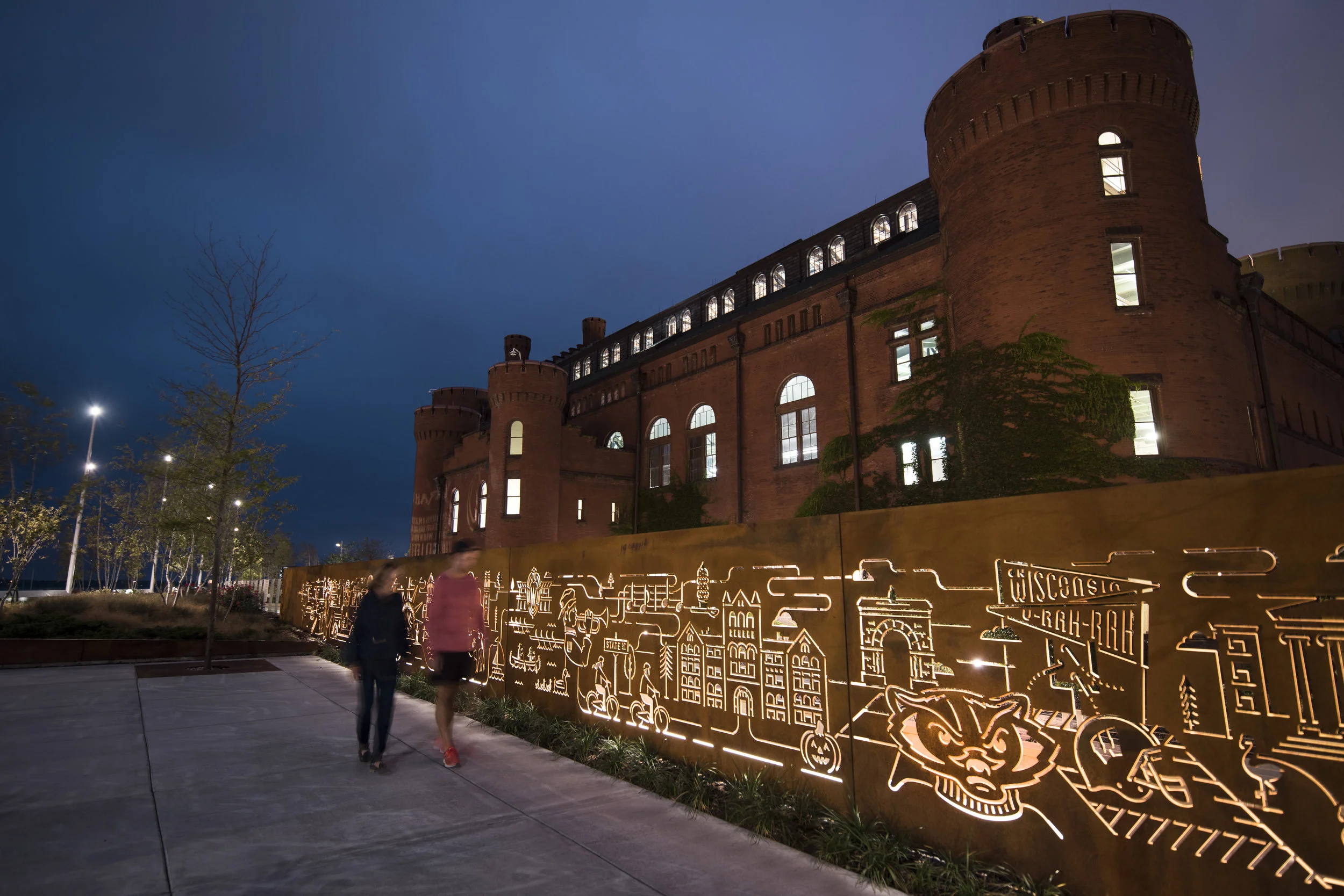 UW-MADISON ALUMNI PARK — POPLAND Studio