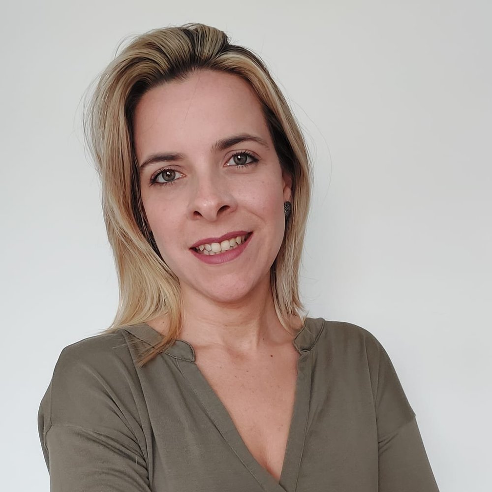 Isa Perrone Bio — Intimacy Professionals Association