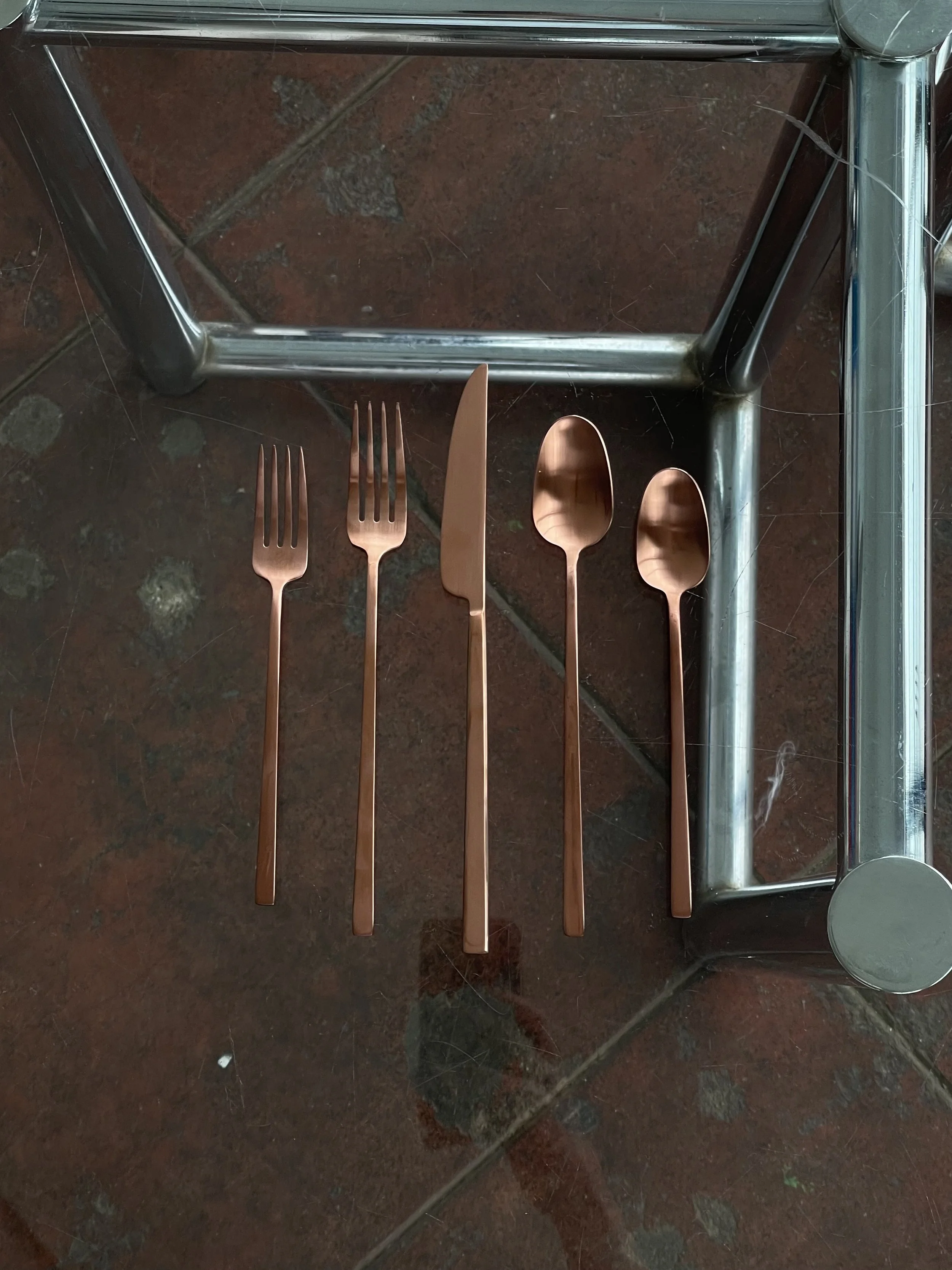 Cutlery — TABLE METHOD