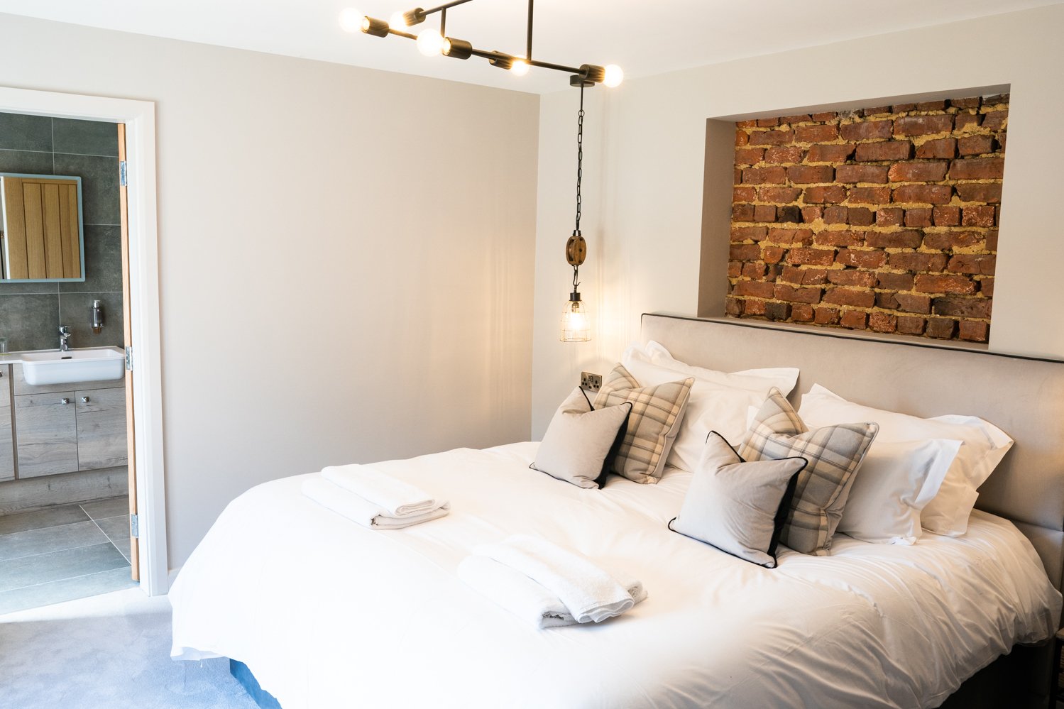 Accommodation | The Oakwood At Ryther — The Oakwood at Ryther | Wedding ...