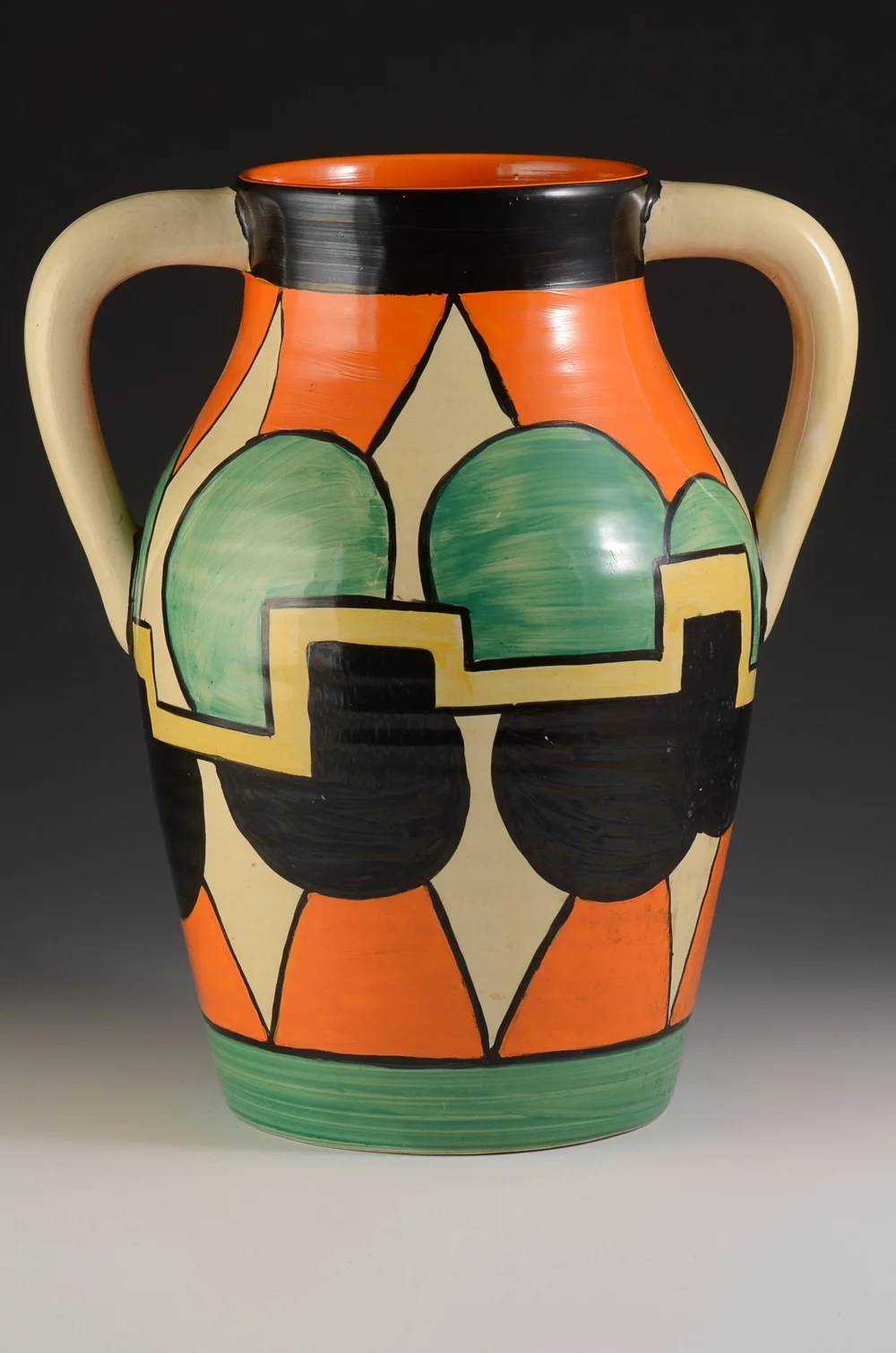 Clarice Cliff – bright colours and bold geometric shapes of Art Deco ...