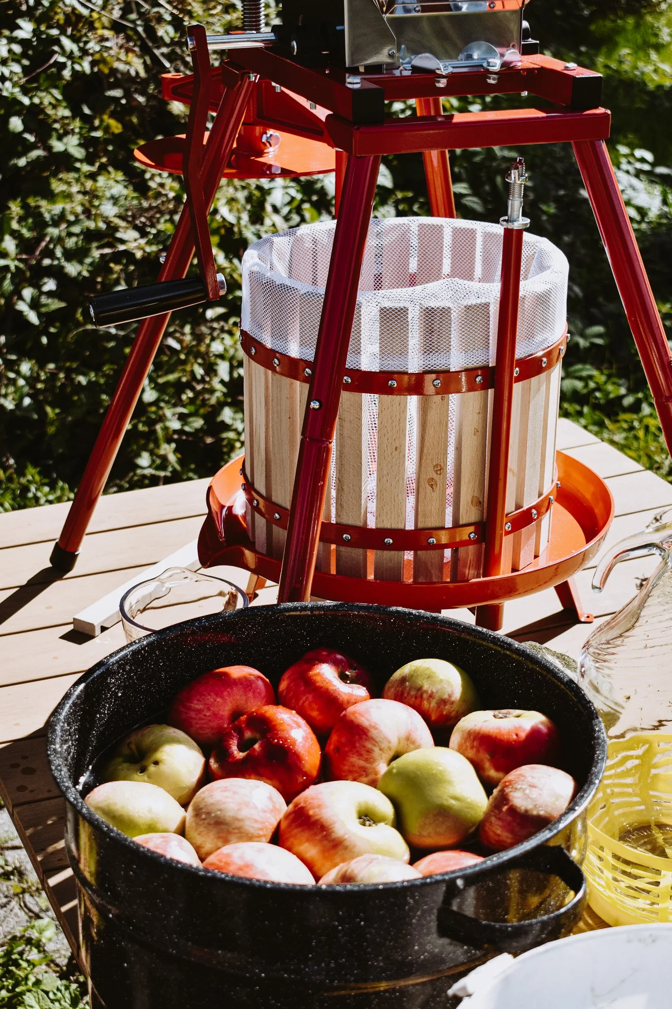 Homemade Hard Cider & Apple Wine (Apfelwein) Recipe — The Bauernhaus