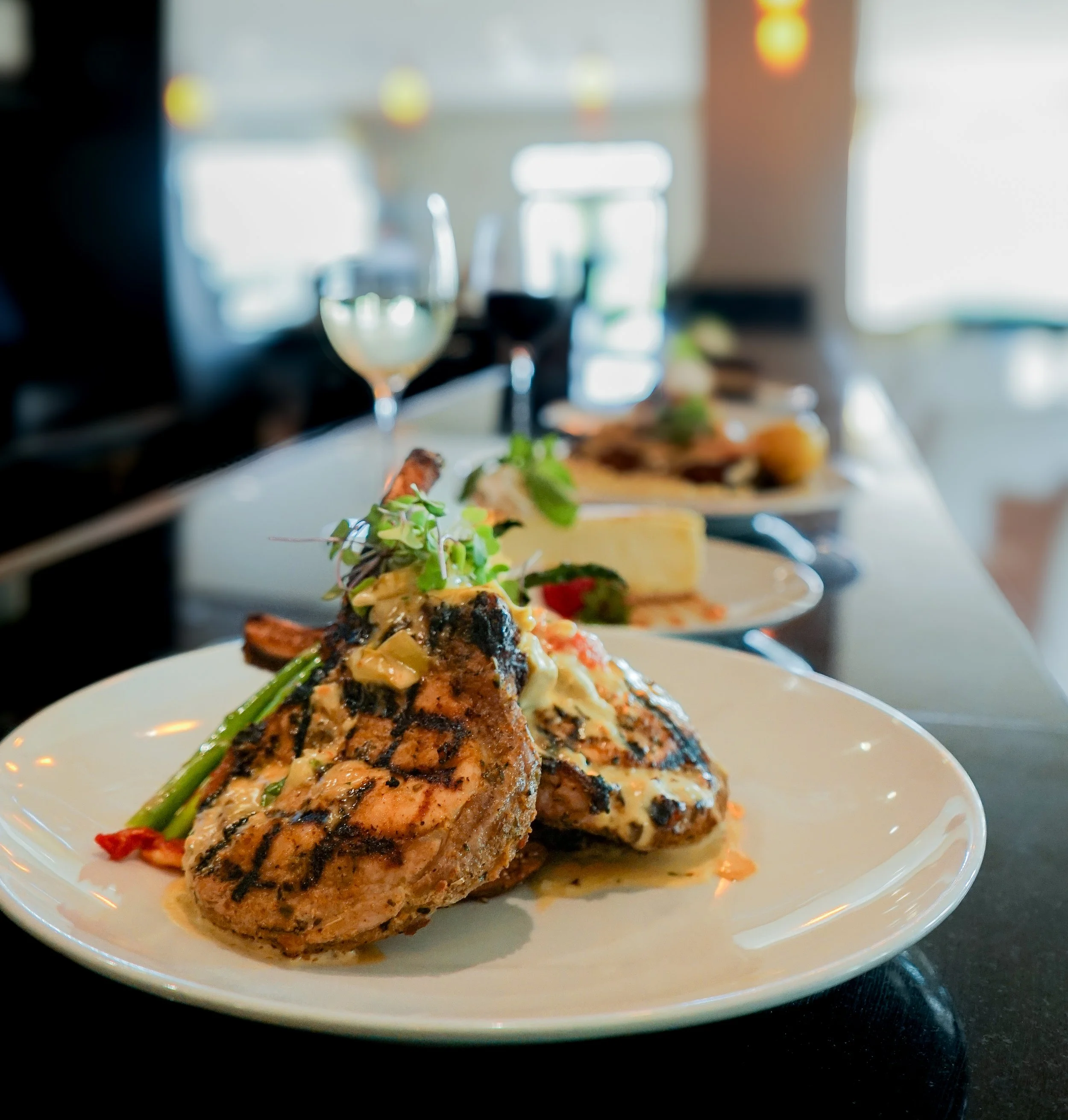 Cora's Restaurant — White House Hotel