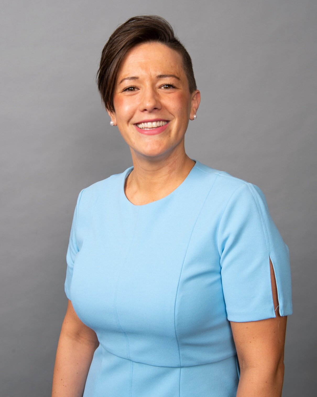 Anne Roth — Business Record | Forty Under 40