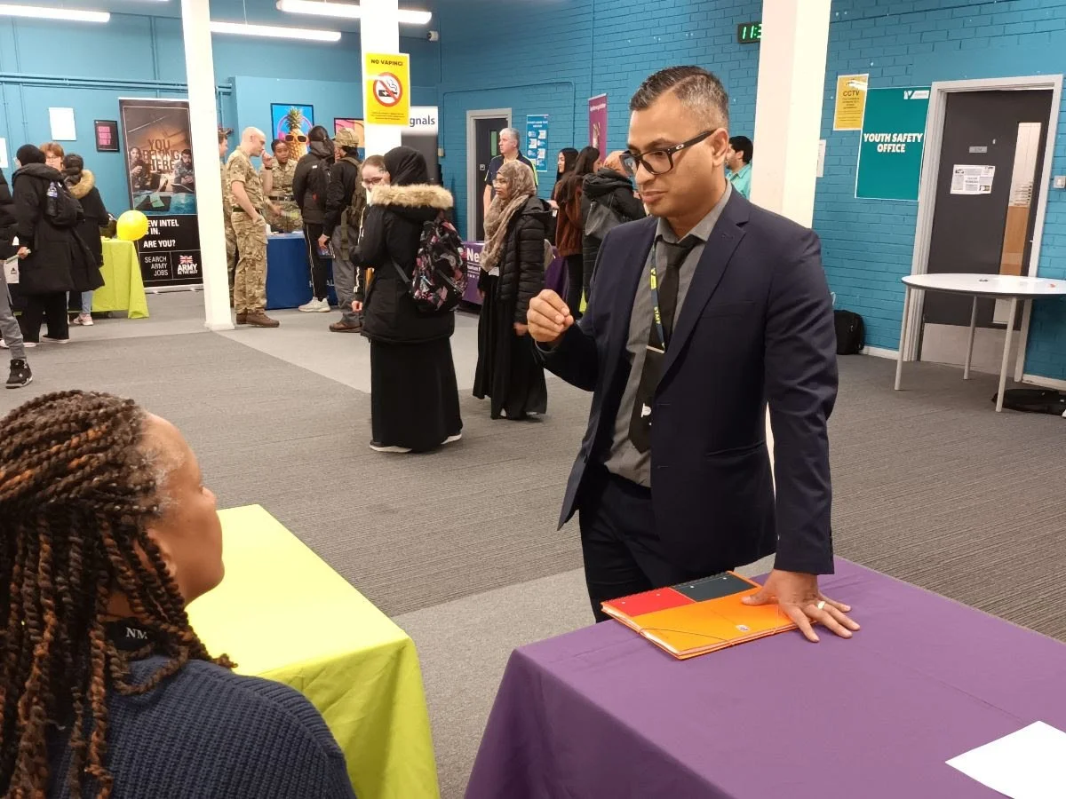 London employers support NewVIc students at Apprenticeship Fair ...