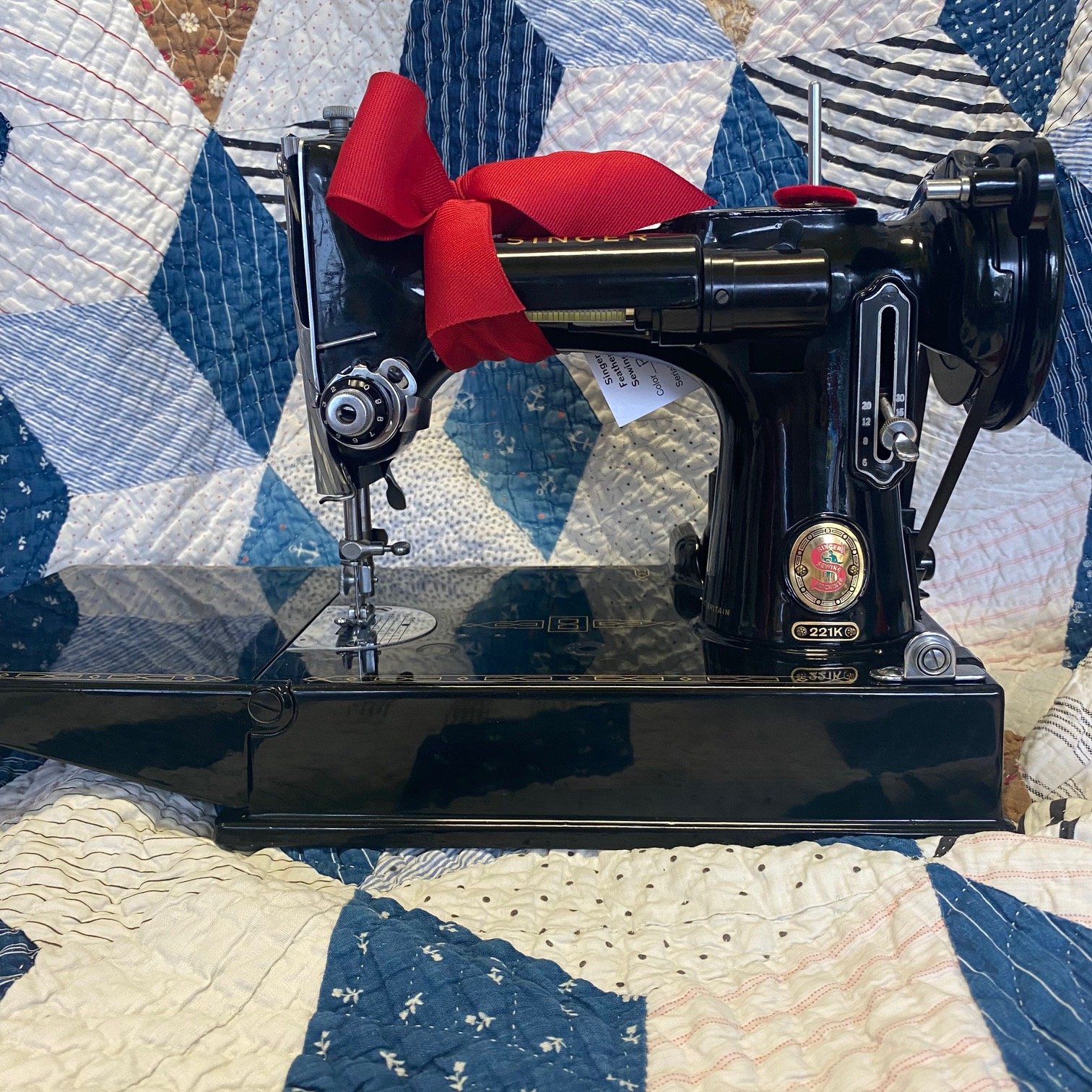 Singer Featherweight 221's and 222's — Roxanne's