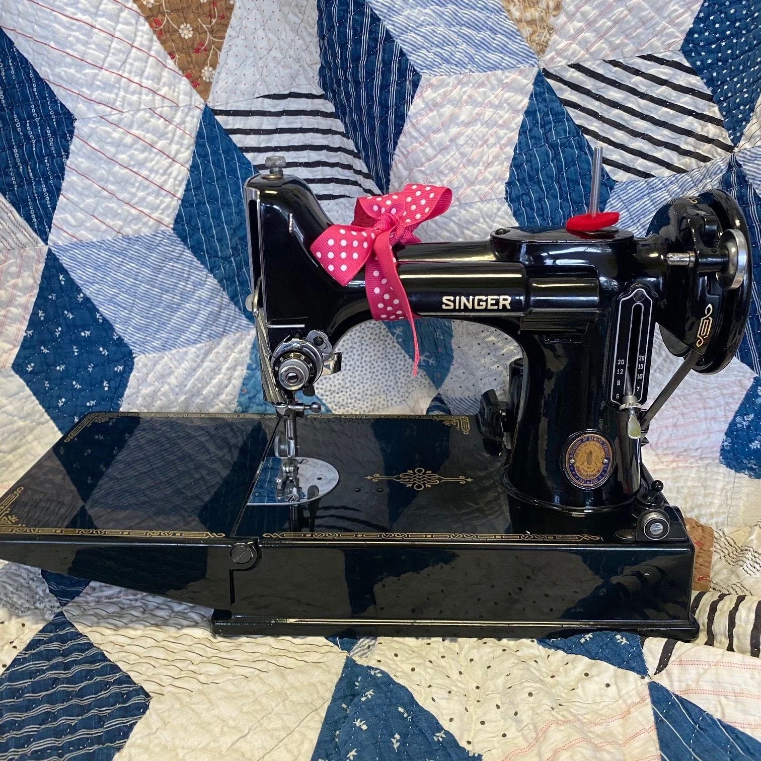 Singer Featherweight 221's and 222's — Roxanne's
