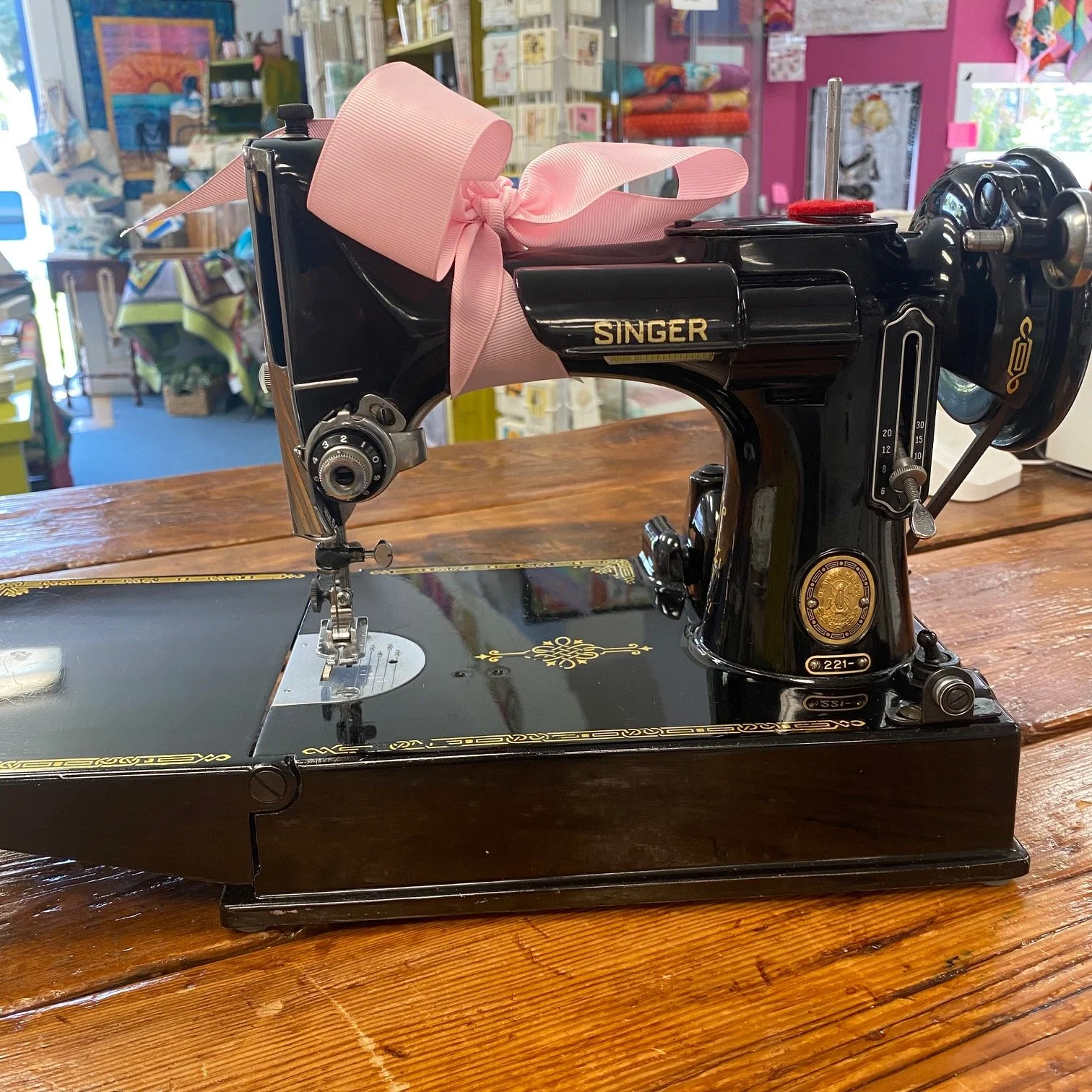 Singer Featherweight 221's and 222's — Roxanne's