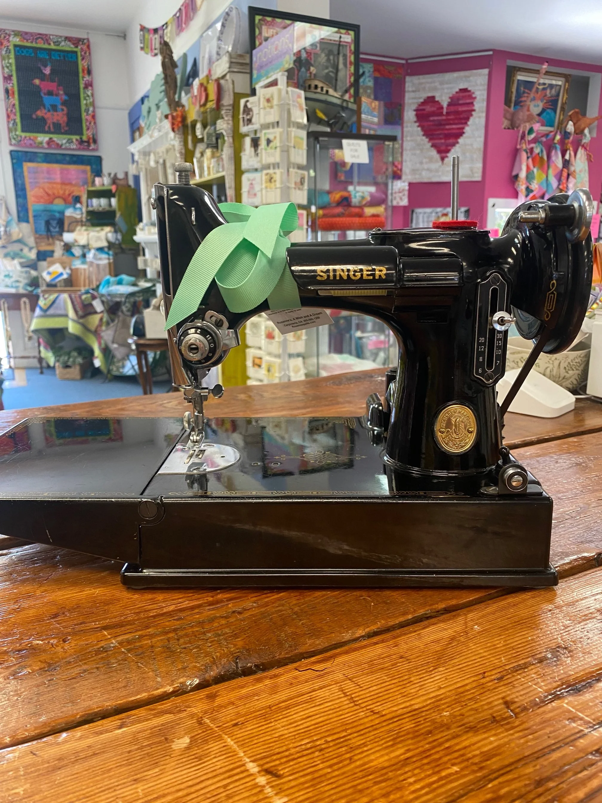 Singer Featherweight 221's and 222's — Roxanne's