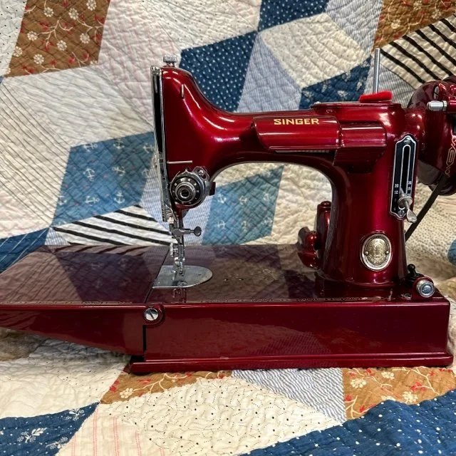 Singer Featherweight 221's and 222's — Roxanne's