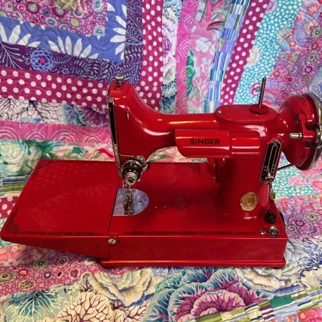 Singer Featherweight 221's and 222's — Roxanne's