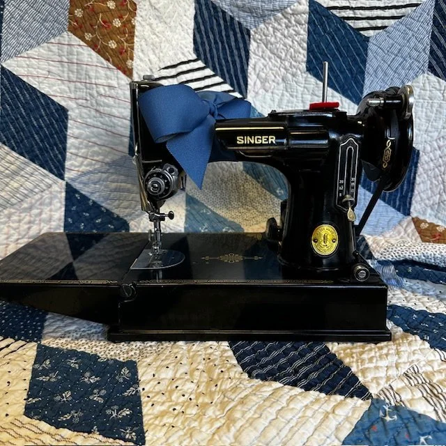 Singer Featherweight 221's and 222's — Roxanne's