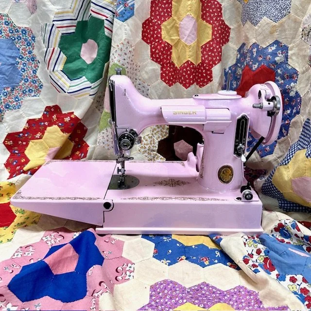 Singer Featherweight 221's and 222's — Roxanne's