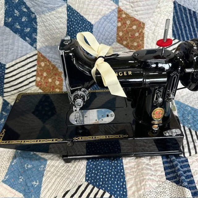 Singer Featherweight 221's and 222's — Roxanne's