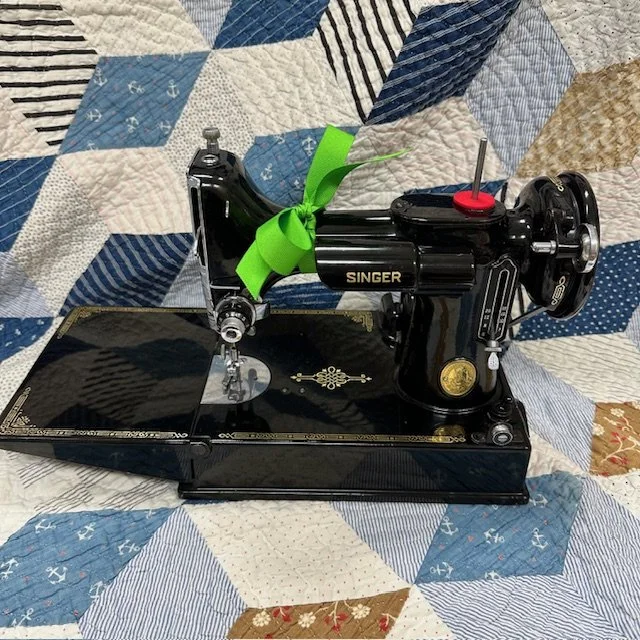 Singer Featherweight 221's and 222's — Roxanne's