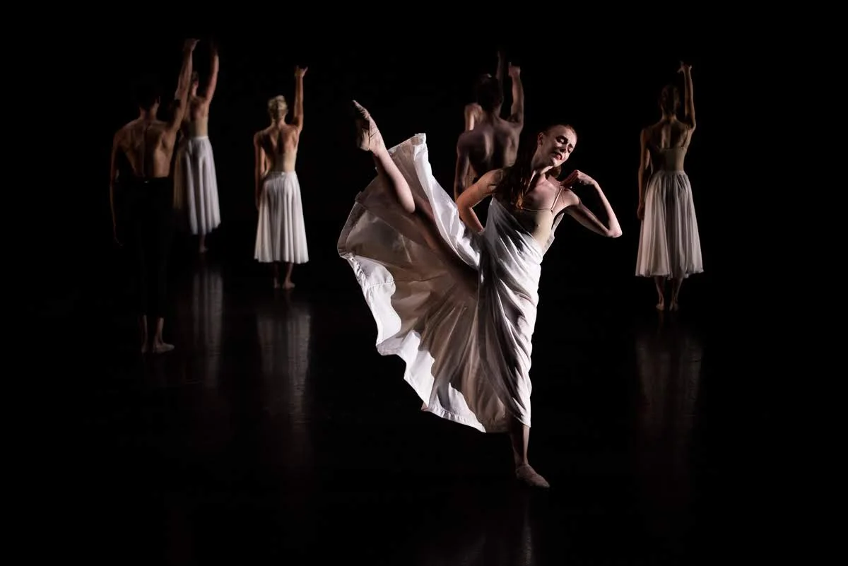 Deos Contemporary Ballet