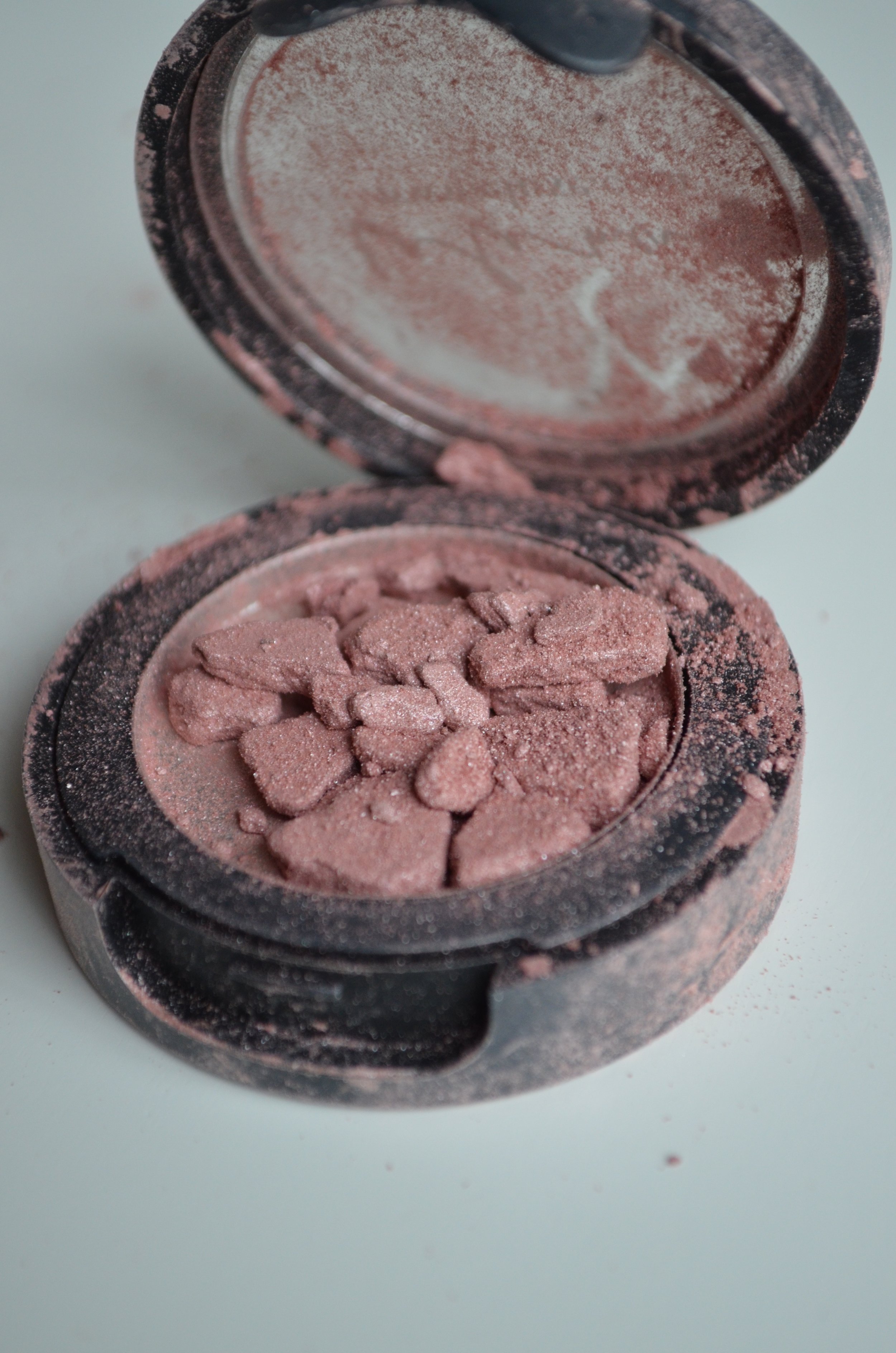 How to fix broken make-up! - From Scratch with Maria Provenzano