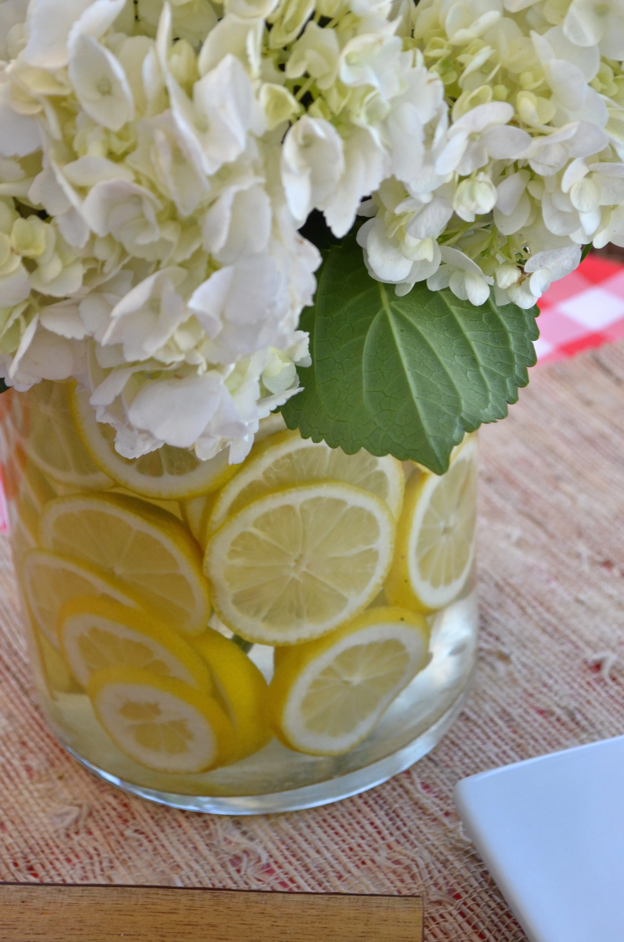 Bright and Fresh DIY Lemon Vase Centerpiece - From Scratch with Maria ...