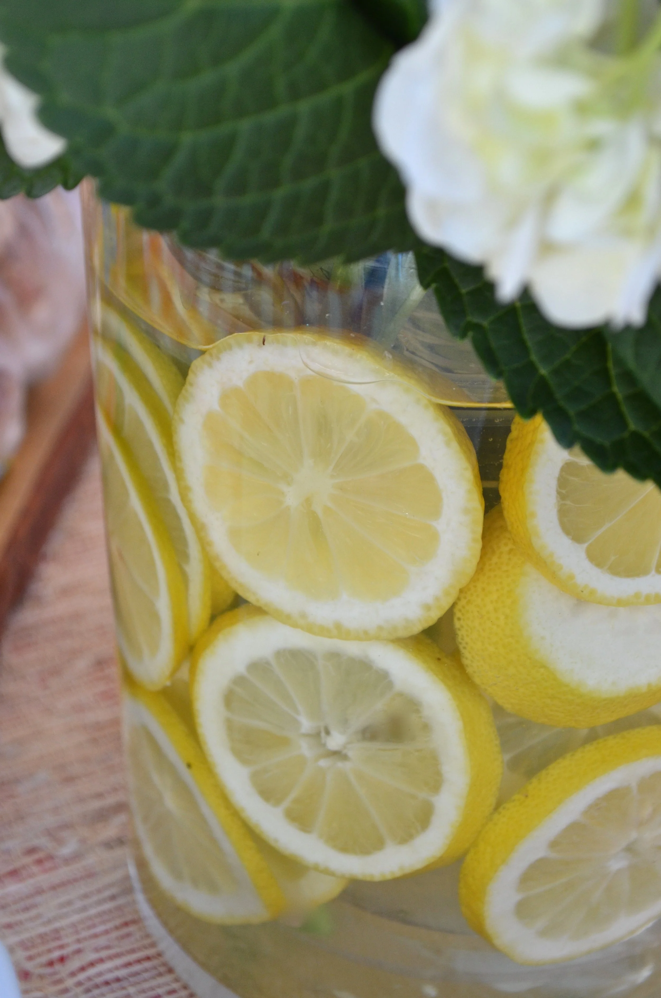 Bright and Fresh DIY Lemon Vase Centerpiece - From Scratch with Maria ...