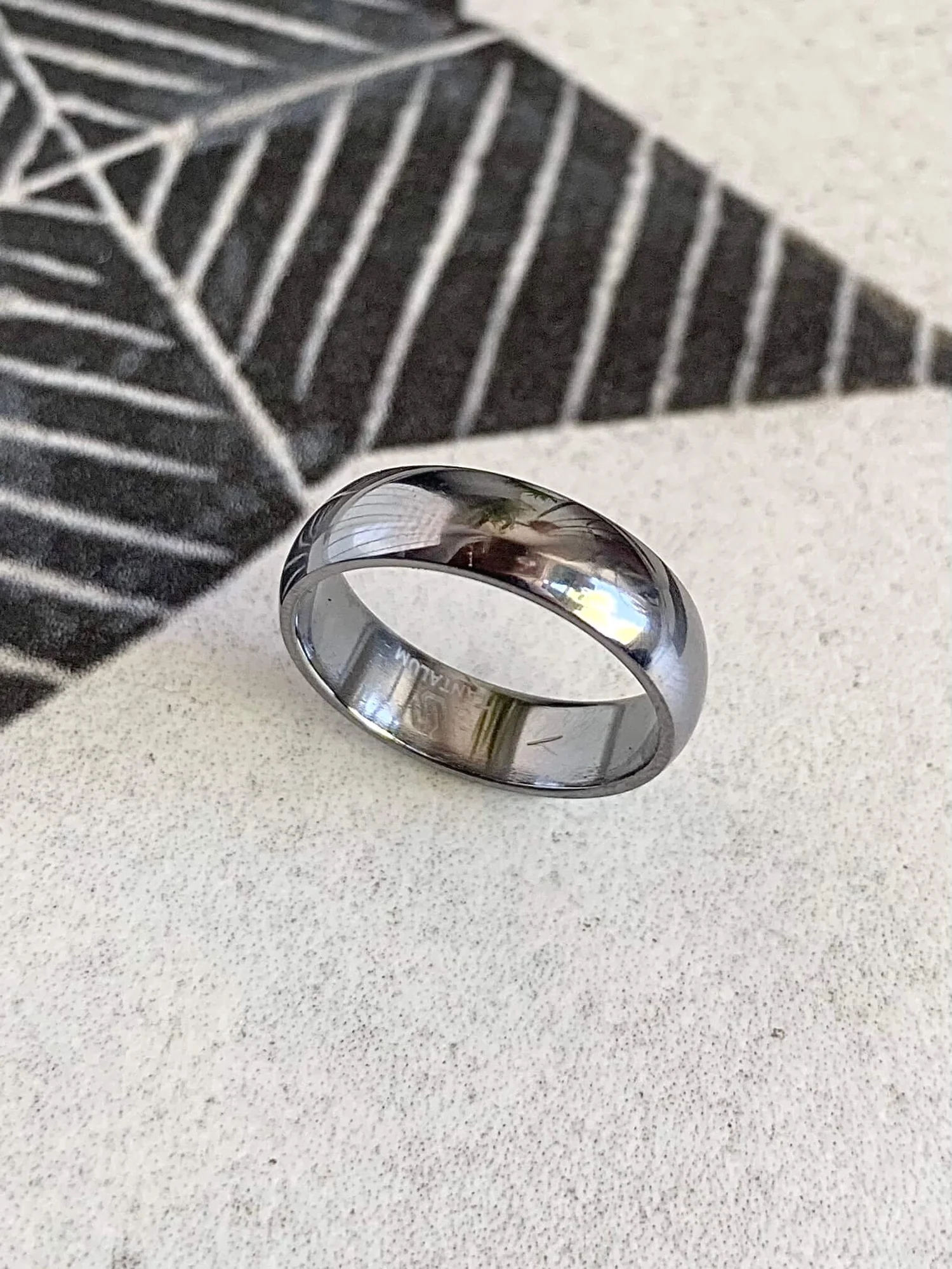 Tantalum wedding ring 60 photos - Astyledwedding.com