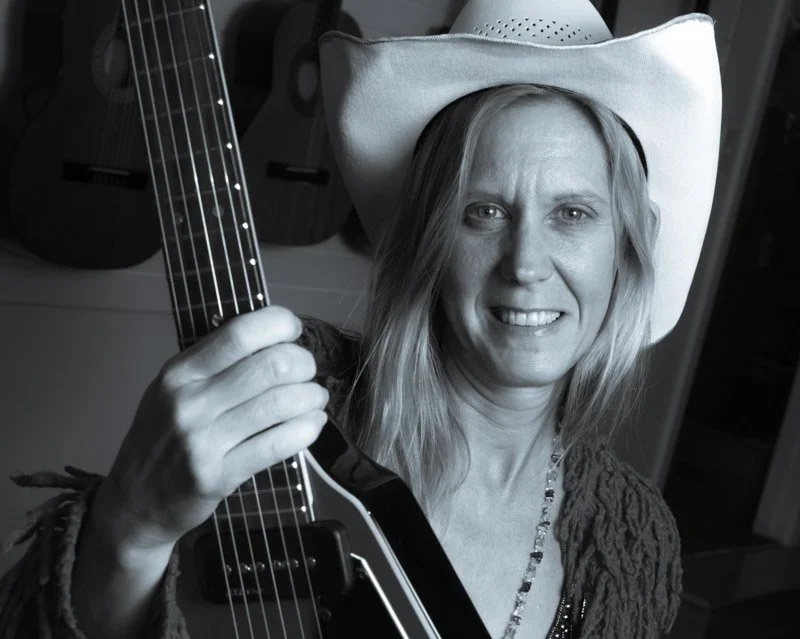 Melody Gilbert — Friends of the Arts
