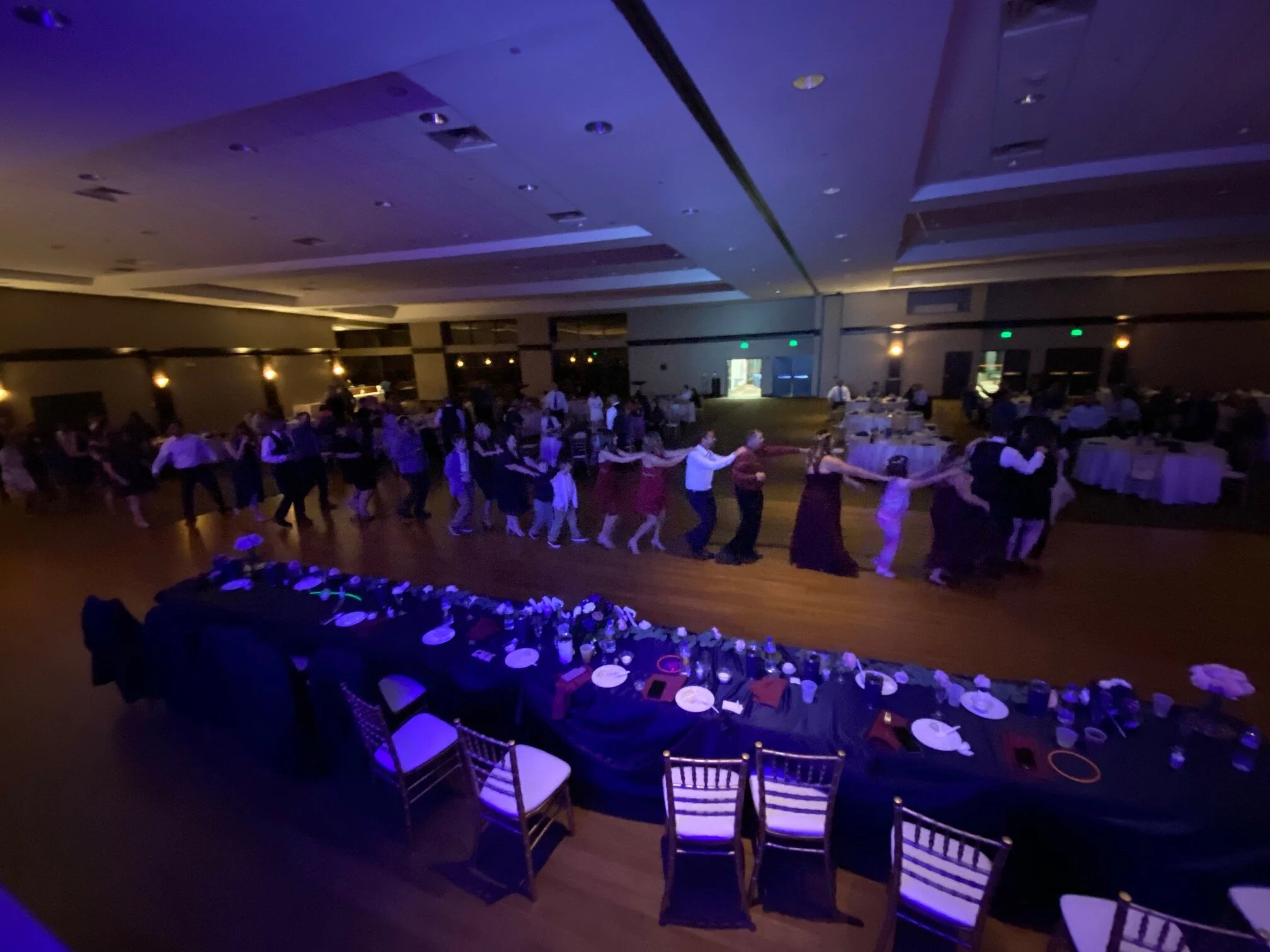 Moving N Grooving DJs