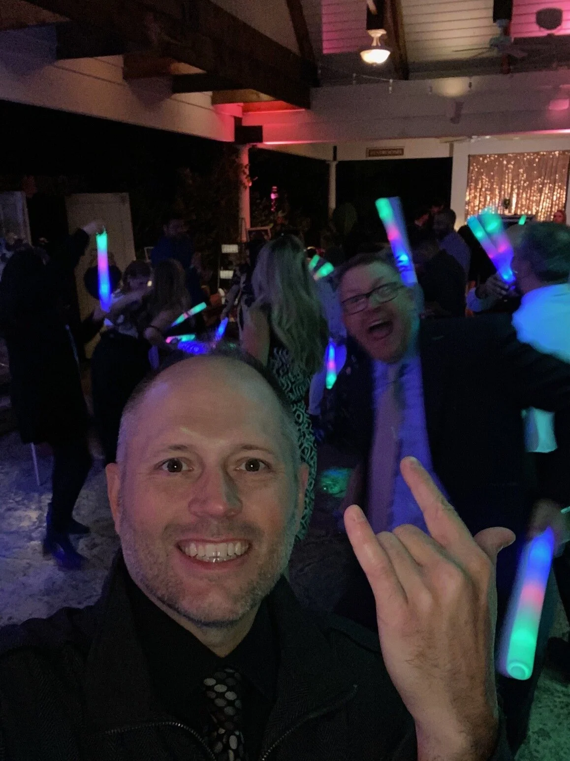 Moving N Grooving DJs