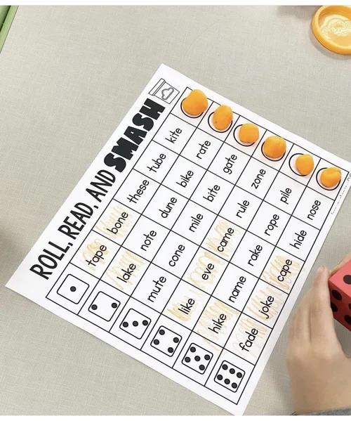 Practice Phonics and Fluency Skills with a Roll and Read Game ...