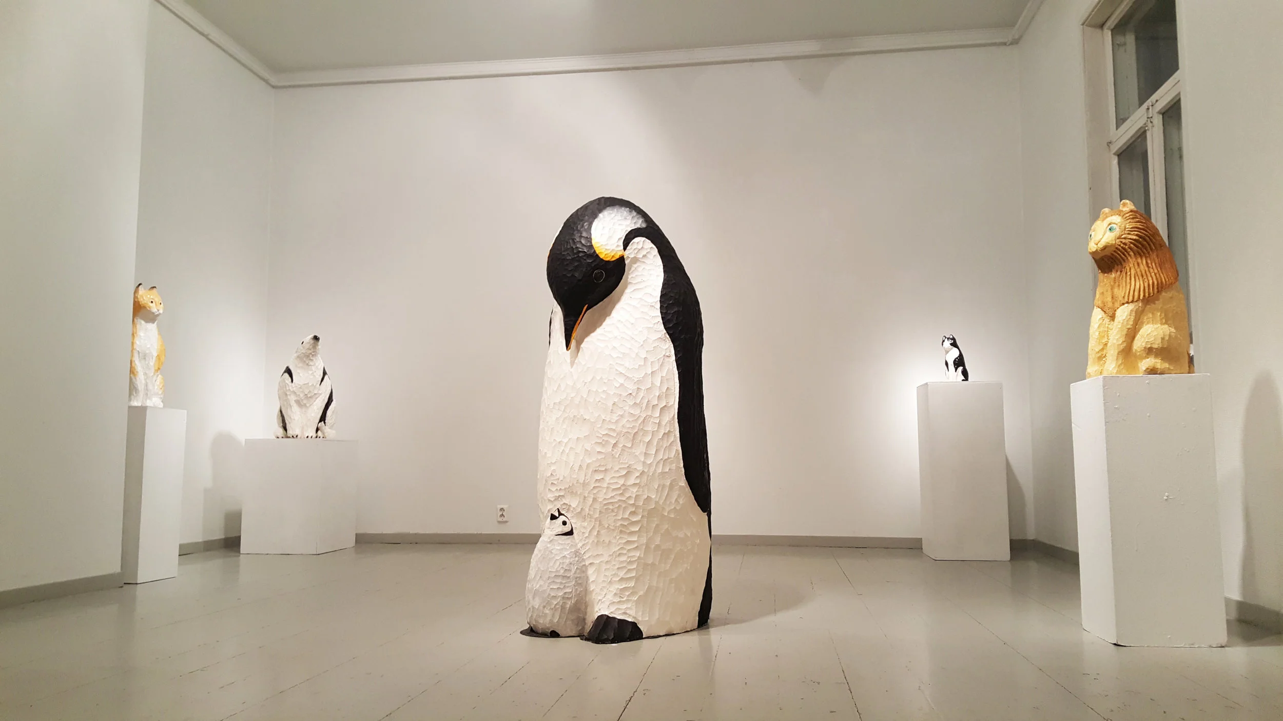 Sculptor Yasushi Koyama