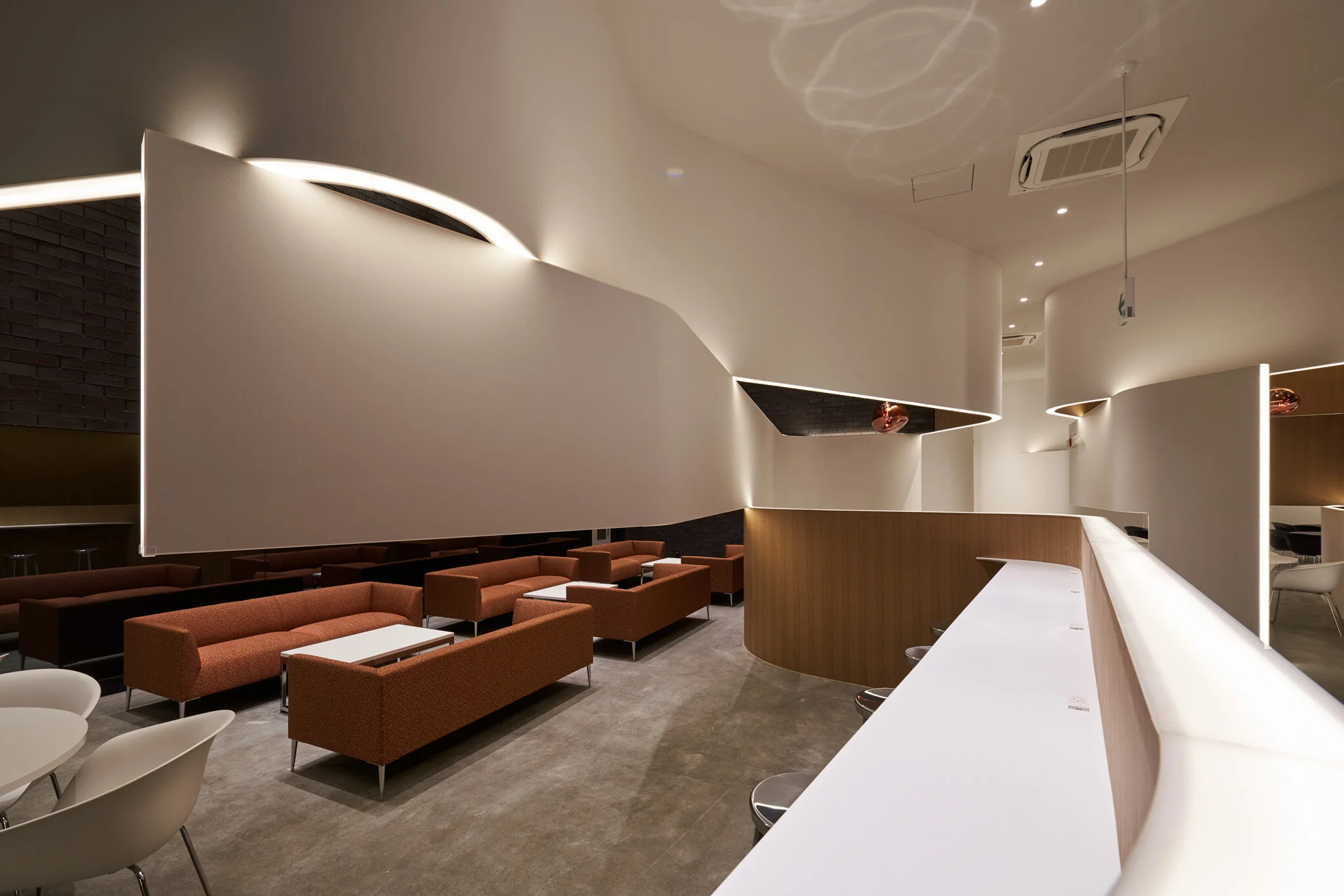 ESR Ichikawa DC KLÜBB Lounge EAST by TAKATO TAMAGAMI ARCHITECTURAL ...