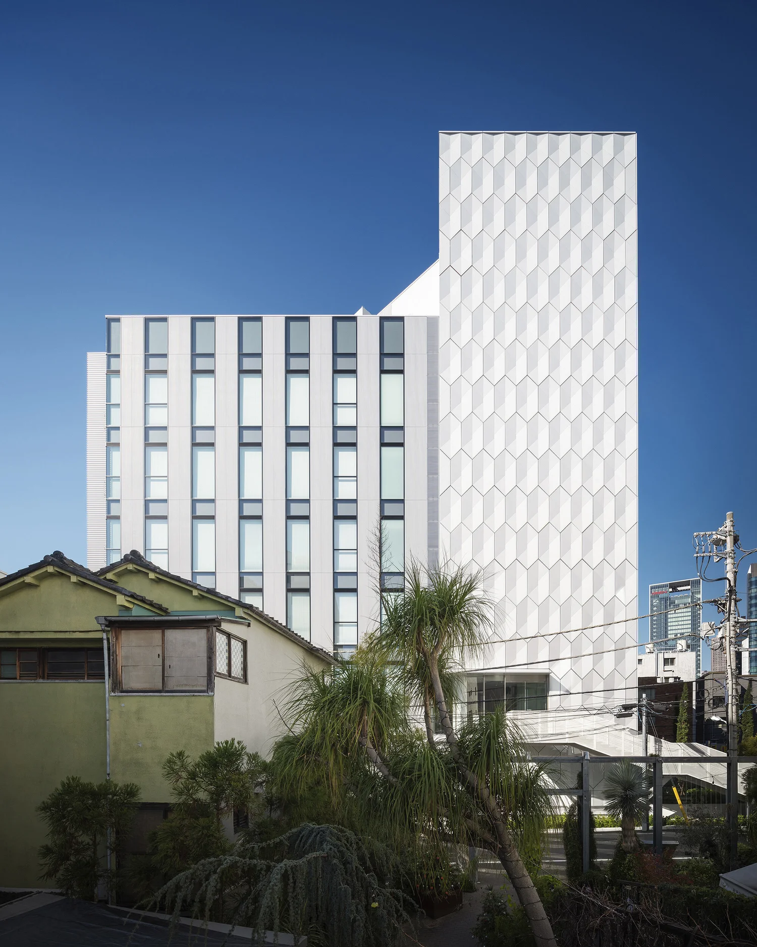The New Black Shortlisted in Architecture - JEC bldg — Sky Design Awards