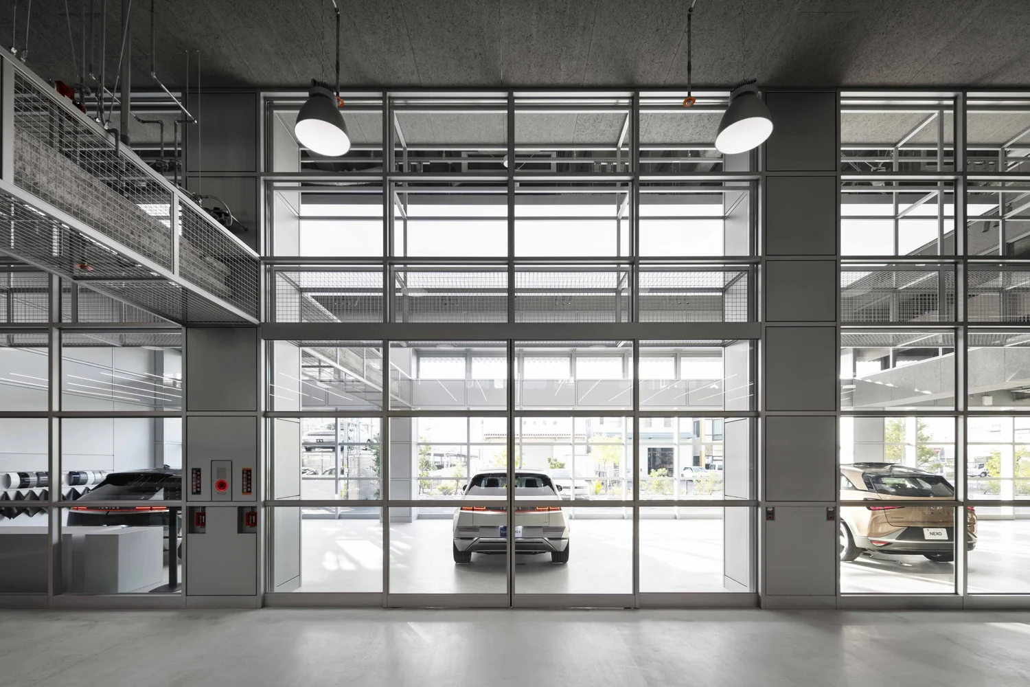 Hyundai Customer Experience Center YOKOHAMA designed by TONERICO — Sky ...