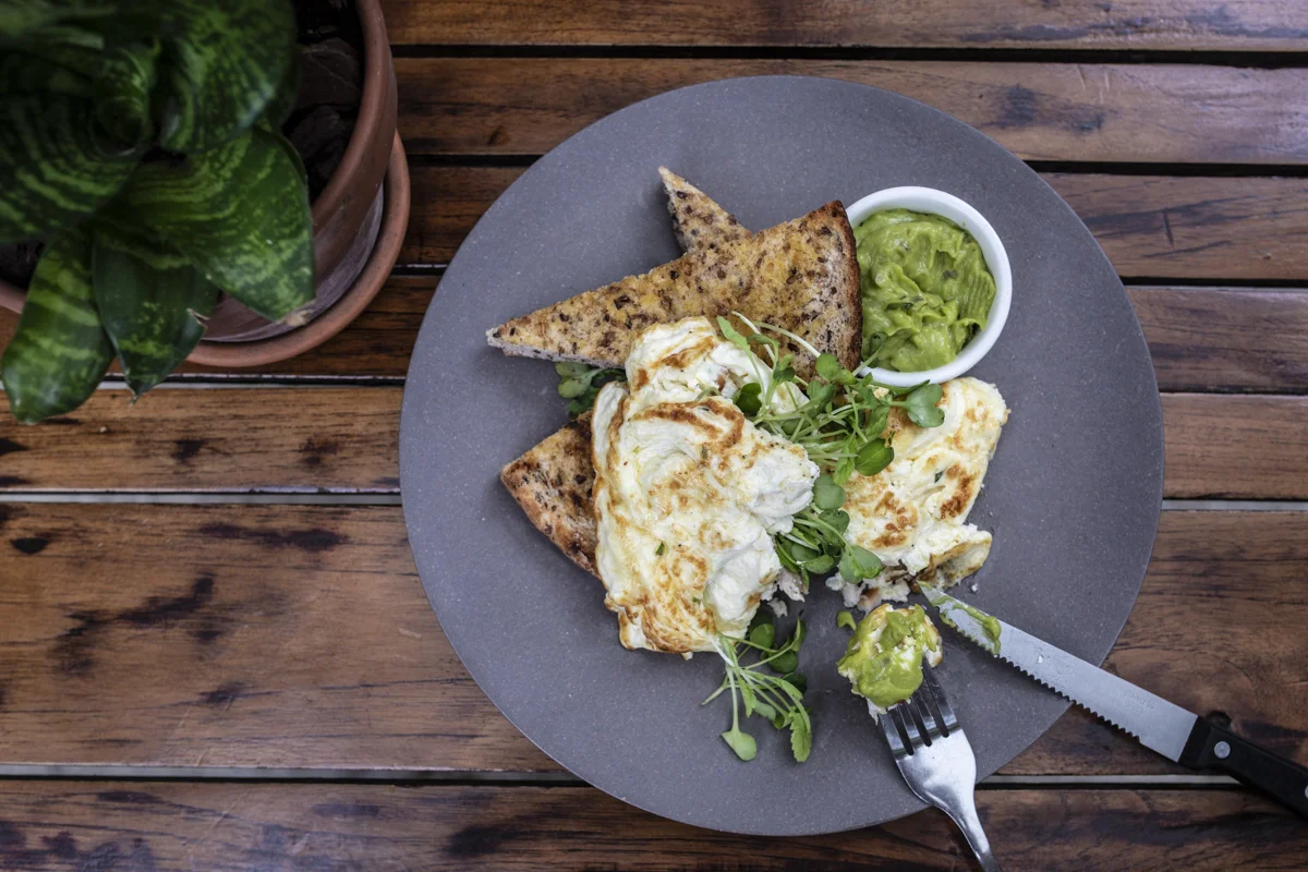 THE LUCKY ROOSTER EATERY