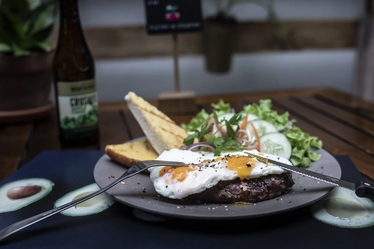 THE LUCKY ROOSTER EATERY