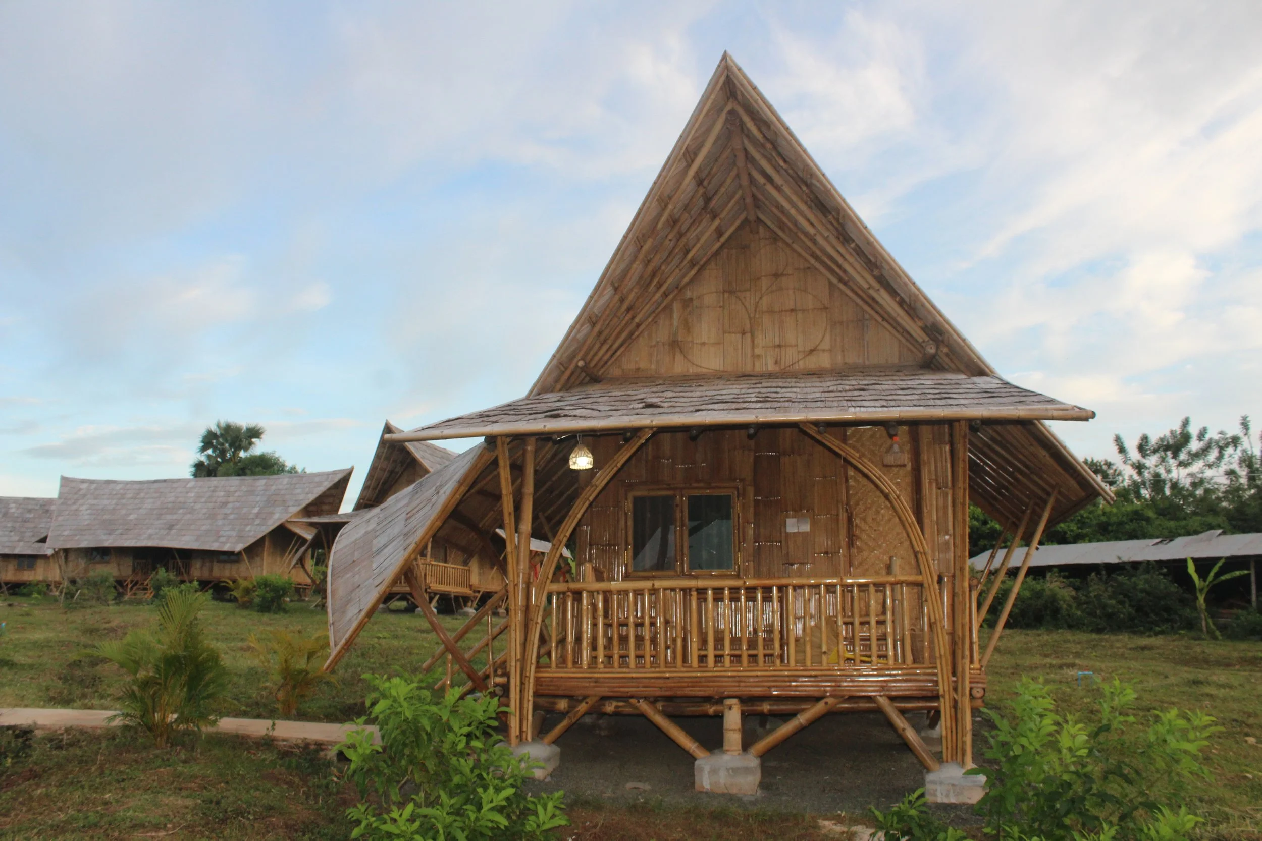 Bamboo Eco-Cottage — Hanchey Bamboo Resort