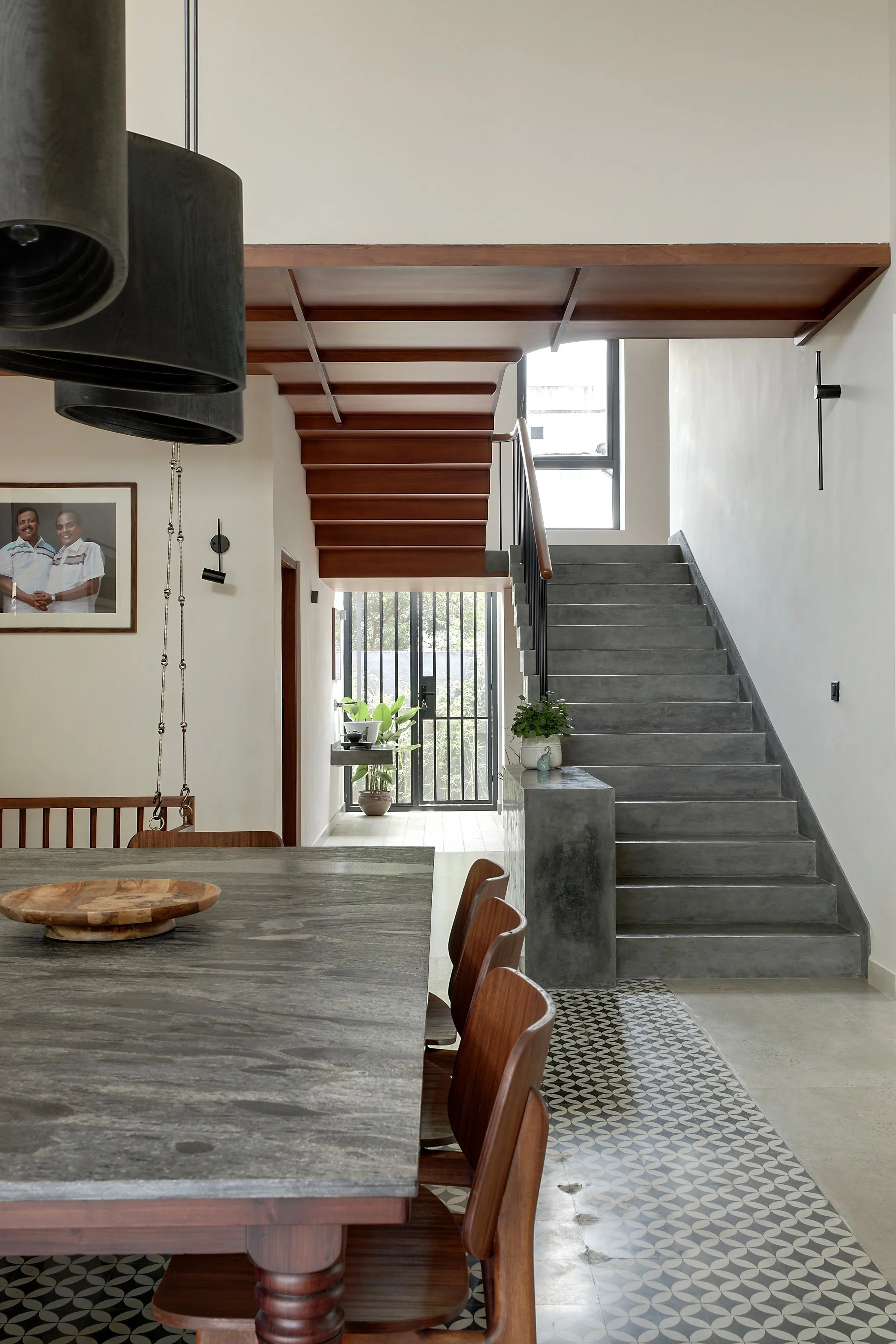 home Aluva 2 — studio nirvana