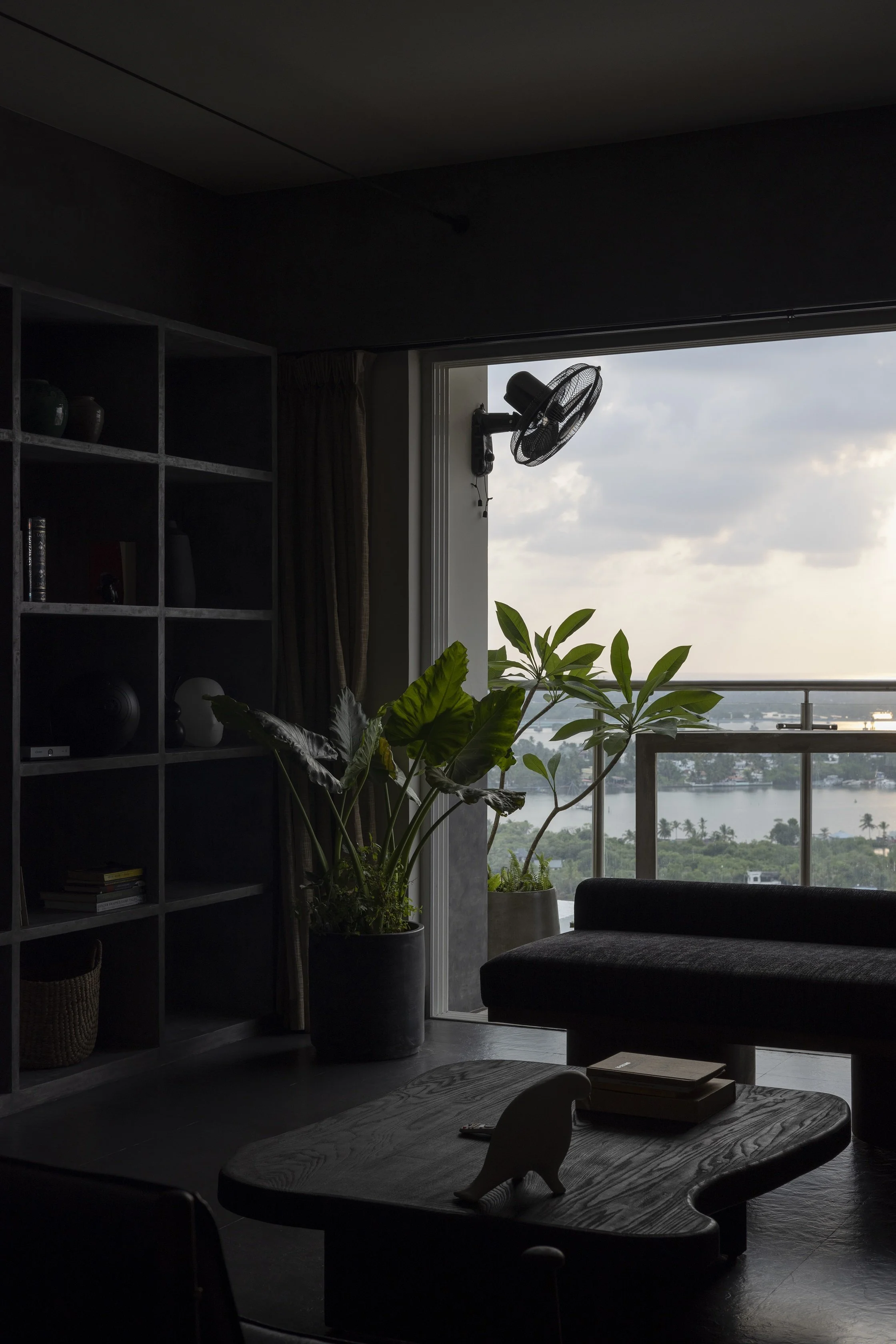 sundown - tata tritvam — studio nirvana