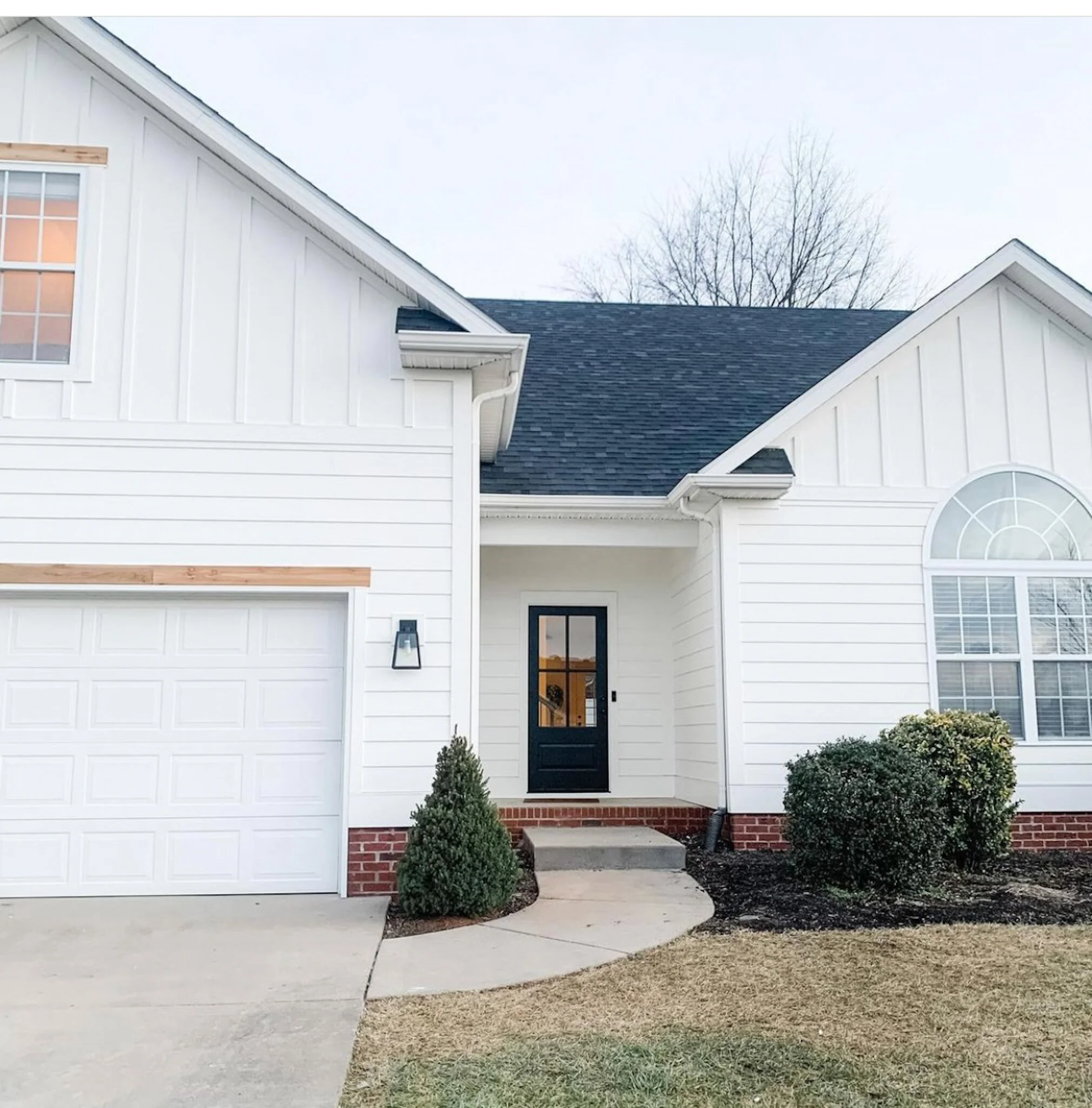 builder grade to cutest house in the neighborhood — 25:40 Love Interiors