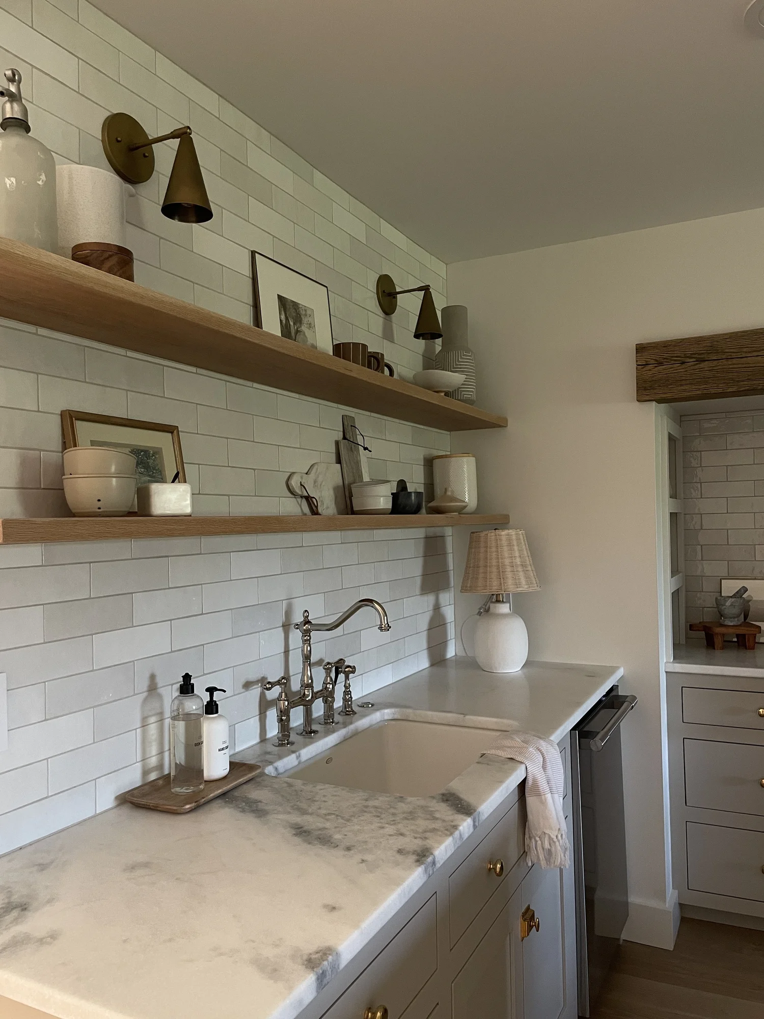 a barn is transformed into a well-appointed guest house — 25:40 Love ...