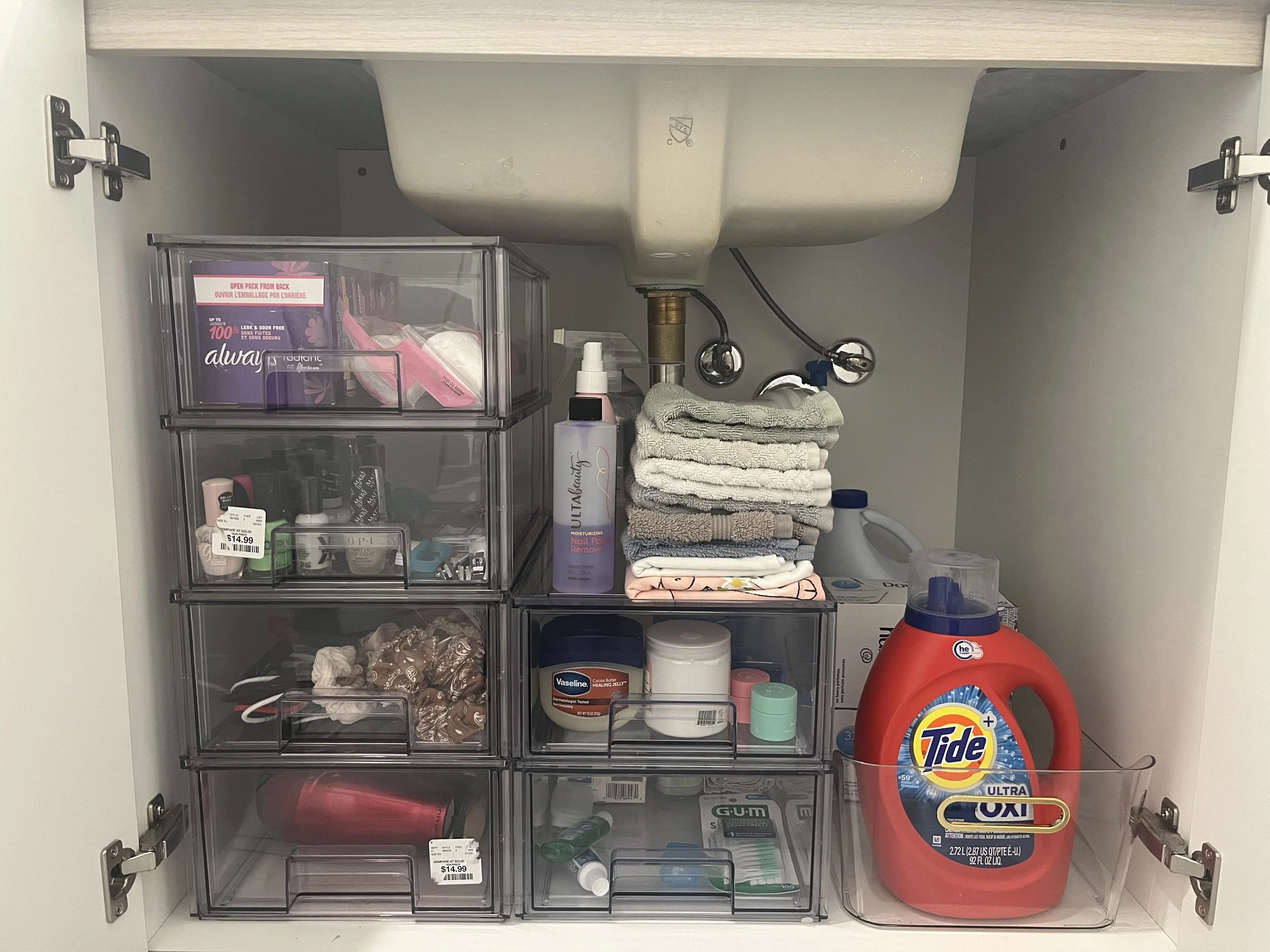 Small Bathroom Organization: Creative Solutions for Maximizing Space — Living. Simplified ...