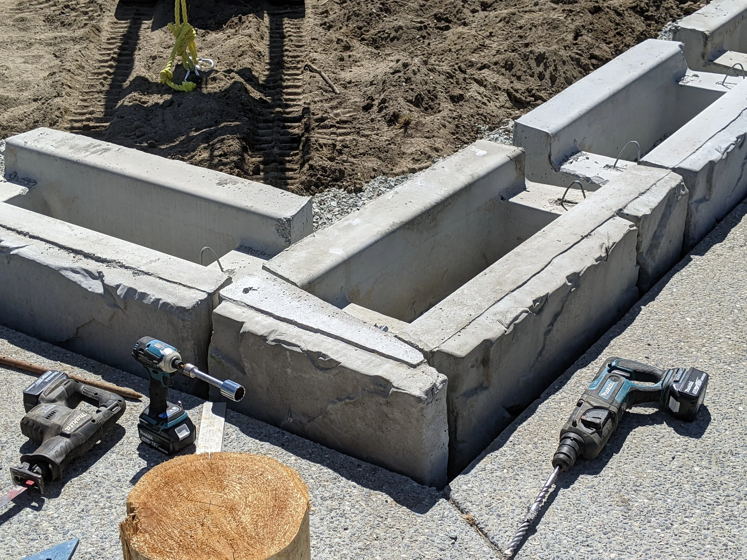 Segmental Retaining Walls (SRWs): A Comprehensive Guide — Trifecta ...