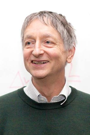 AI pioneer Geoffrey Hinton receives prestigious Royal Medal from the ...