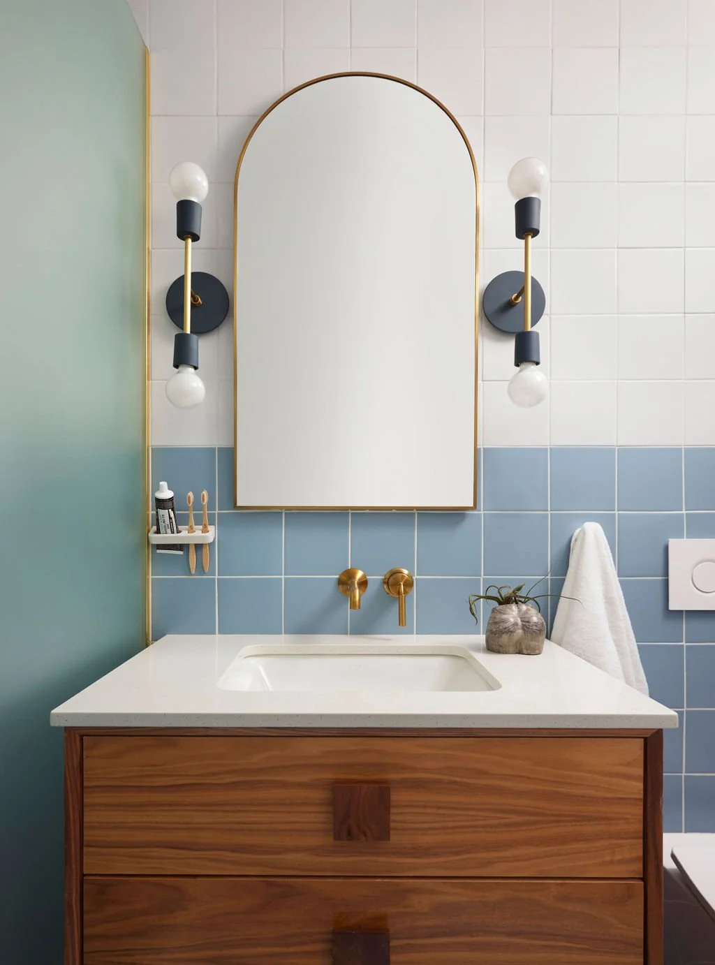 Scarsdale Midcentury Modern — Petra Design